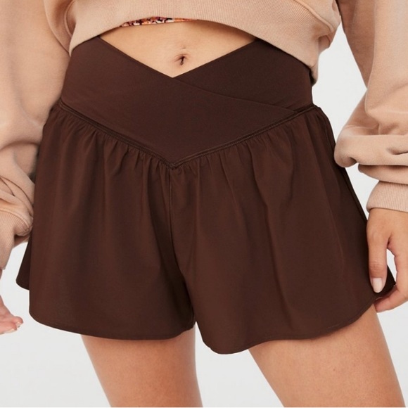 aerie | Shorts | Nwt Offline By Aerie Real Me Crossover Flowy Short ...